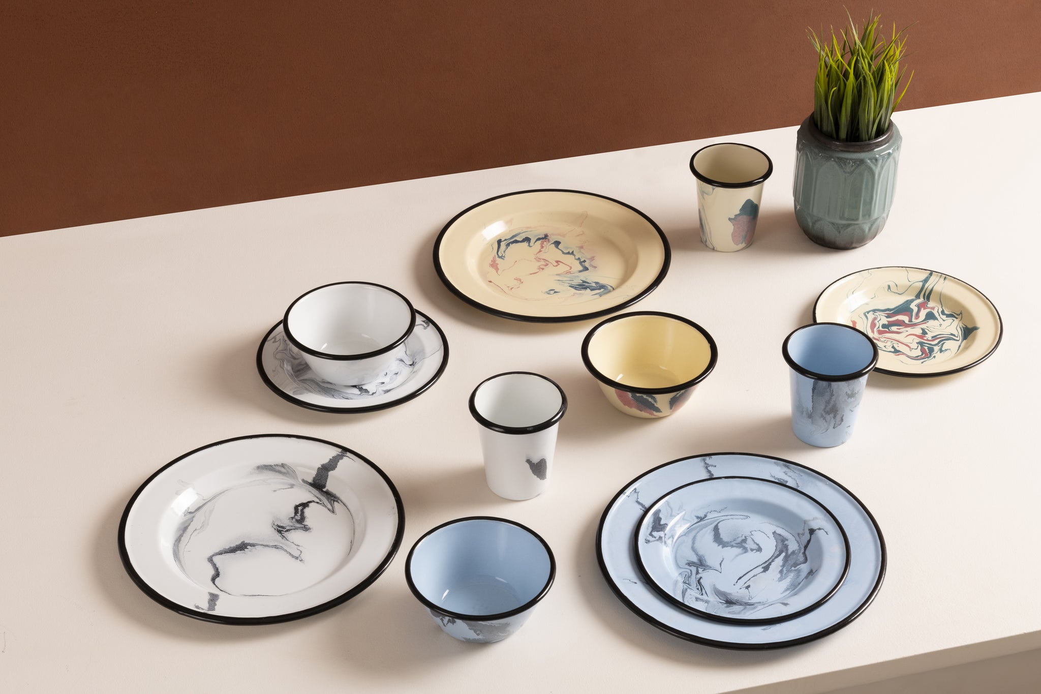 Buy Premium Enamel Dinner & Side Plates Online India | Vedec Enamelware
